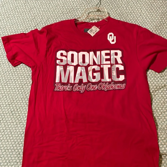 Majestic | Shirts | Nwt Red Sooner Magic Tee | Poshmark
